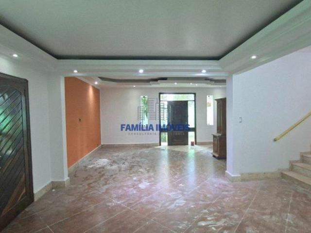 Alugar vender sobrado 4 quartos piscina 4 vagas Aparecida Santos