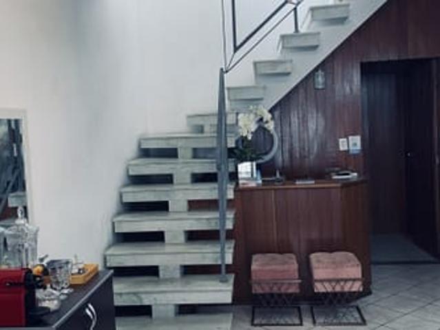 alugo um quarto