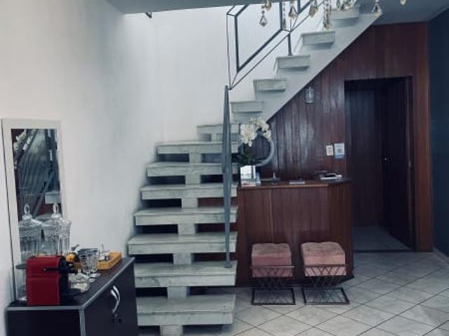alugo um quarto