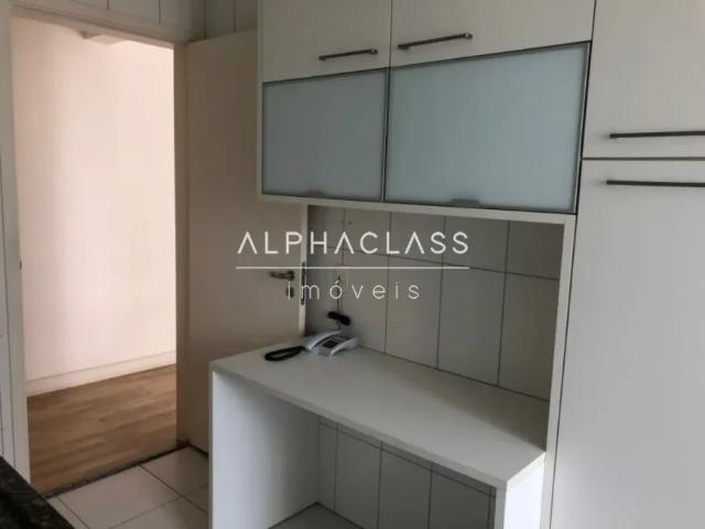 Alugo apartamento em Alphaville Edifício Jardins de Monet