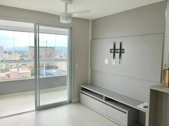 Alugo Apartamento no Centro de Itajaí apto novo com Sacada e churrasqueira