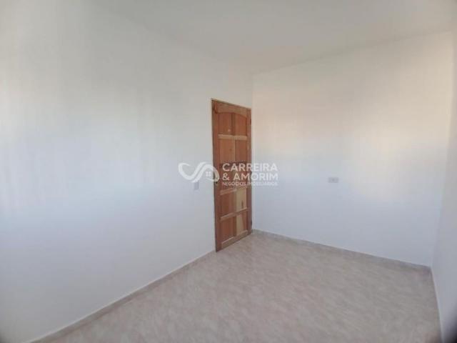 Alugo Casa Com 1 Dormitório, Sala, Cozinha Americana, 1 Banheiro, Área de Serviço, R$1.250 Sho