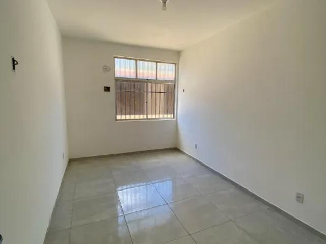 Aluguel casa comercial em Jacarecica 217m² de área, a 50m da praia