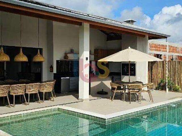 Alugo Casa em Condomínio Fechado à 100m da Praia | Cód.: 17577