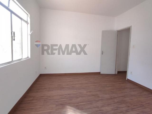 Alugo Casa tipo Sobrado 2º andar Jardim Glória Juiz de Fora/MG