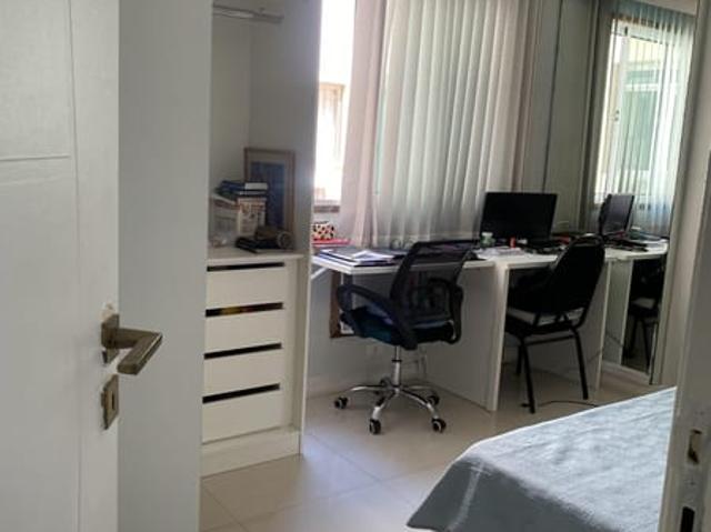 Alugo diária quarto em ap no recreio