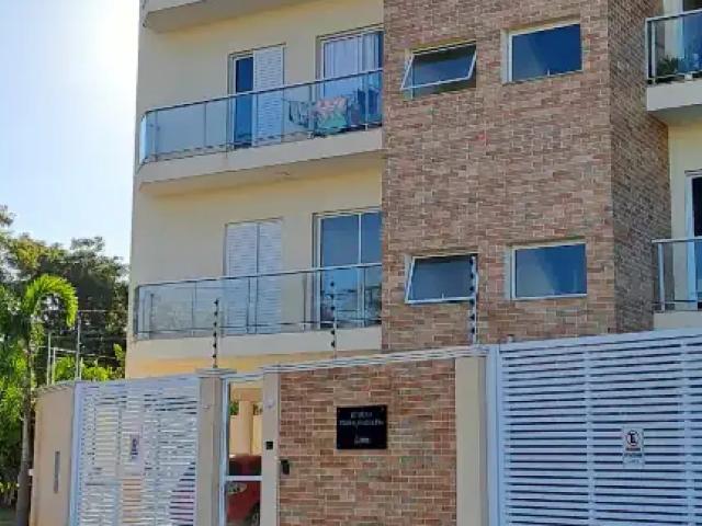 Alugo Excelente Apto. c/ 80 m² com 2 suítes,armários,sala 2 ambientes,sacada,coz,wcs,1 vaga. Oportunidade!