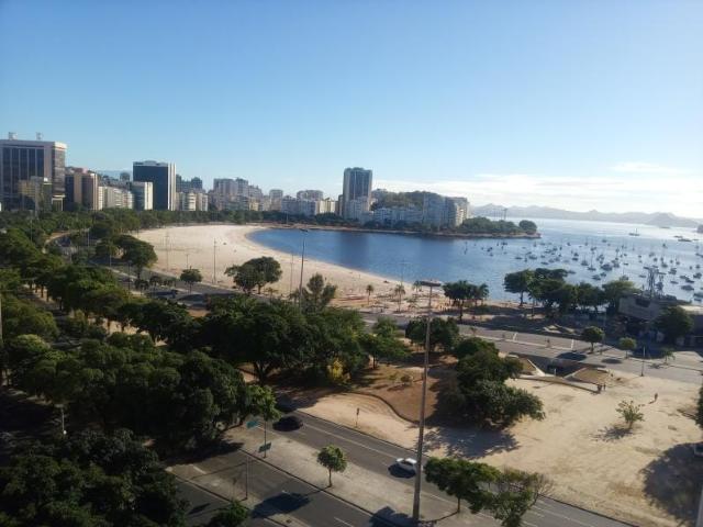 Alugo Loft em Botafogo,com vista para a Bahia de Guanabara