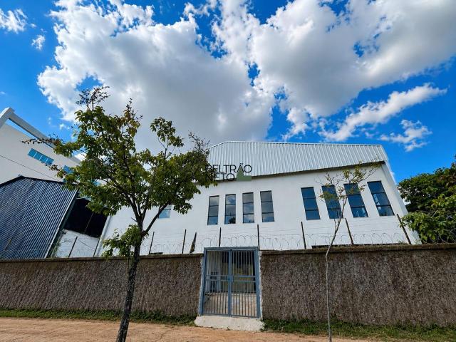 Alugo Lojão de Esquina – 400m² – Bairro Buritis