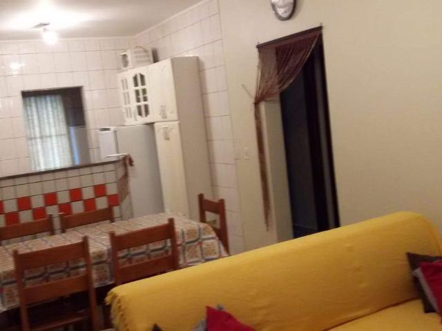 ALUGO PARA TEMPORADA EM CONDOMINIO CERCADO PELA MATA ATLANTICA À 400 METROS DA PRAIA DAS TONINHAS UBATUBA