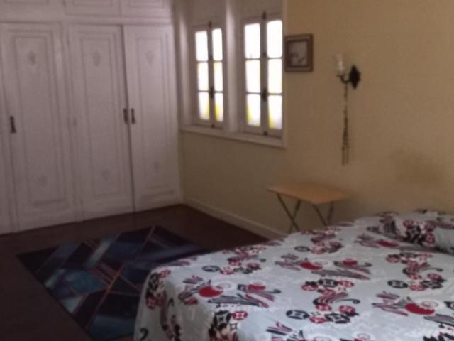 Alugo quarto 30 m individual em casa na Tijuca proximo metro