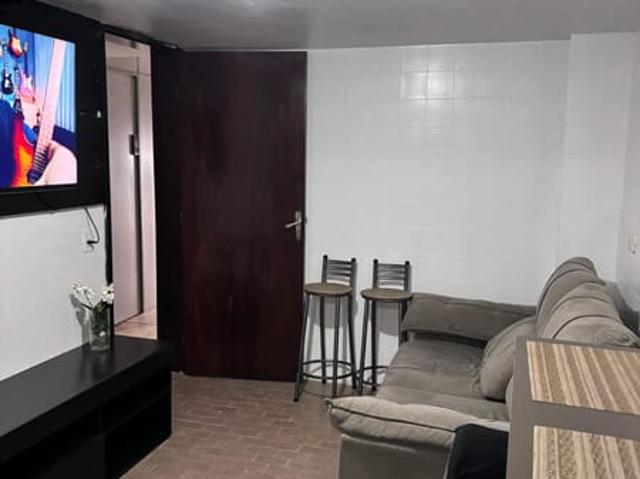Alugo quarto Capao da Imbuia
