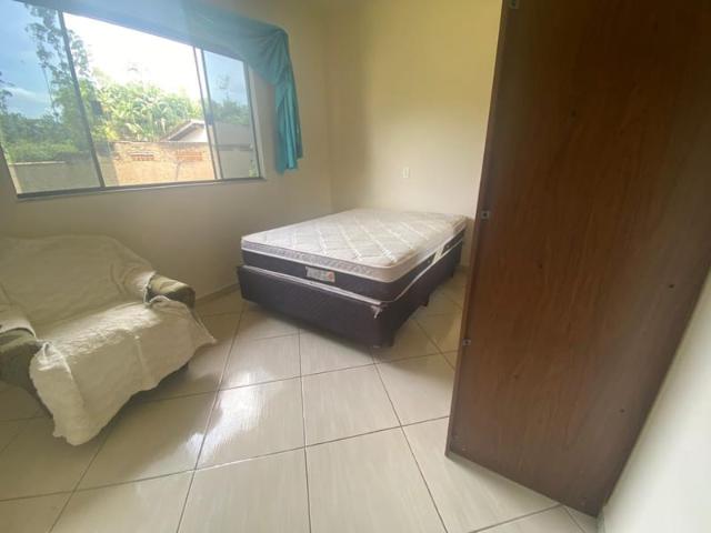 Alugo quarto em casa compartilhada