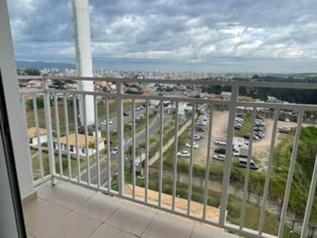 Alugo quarto em jundiai