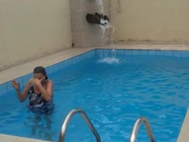 Alugo quarto em residência