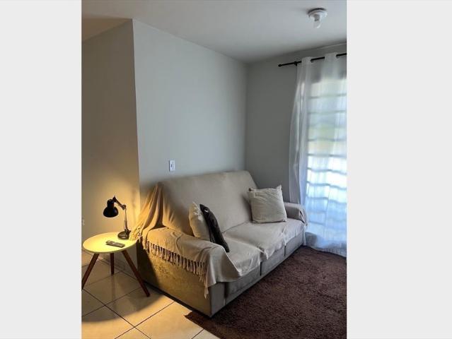 Alugo quarto em residencial com tudo incluso