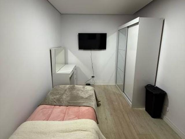 Alugo quarto individual