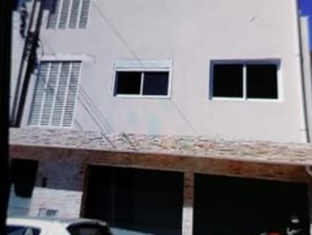 Alugo quarto individual