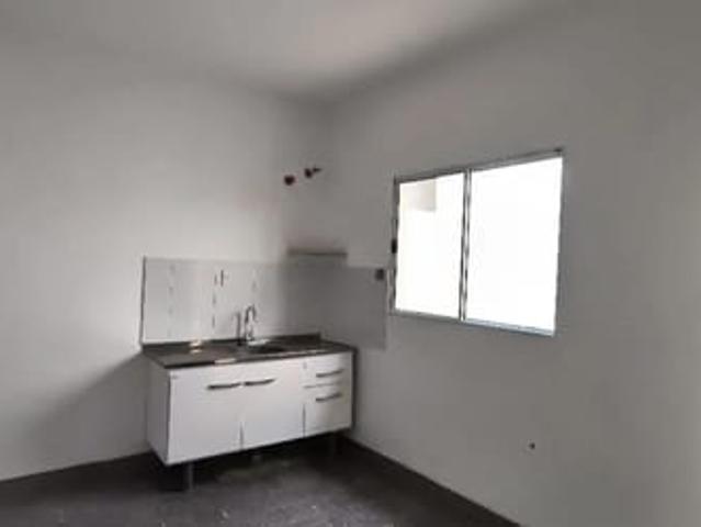 Alugo quarto individual somente para mulheres