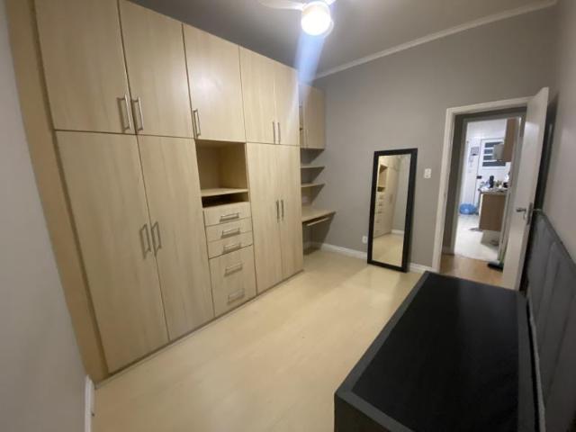 Alugo quarto mobiliado em excelente localização Copacabana