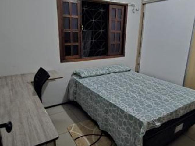 ALUGO QUARTO MOBILIADO