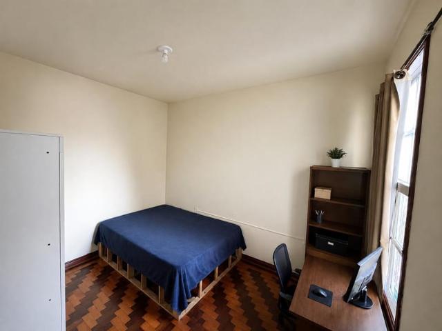alugo quarto mobiliado 200m da redencao