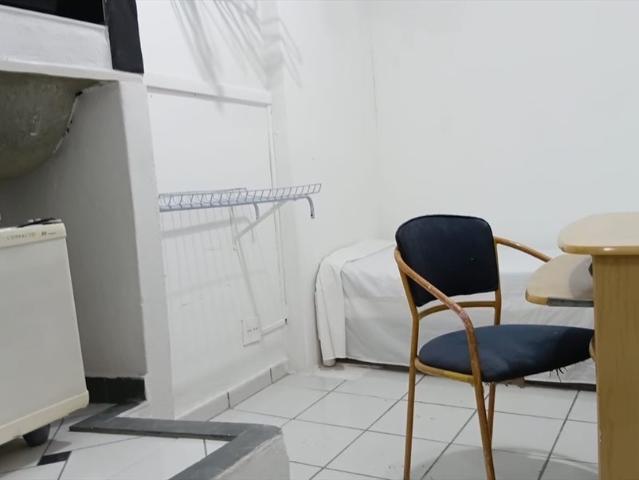 Alugo quarto suite individual Vila Olímpia S Paulo