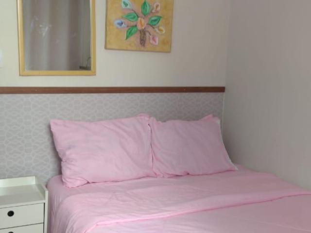 Alugo Quarto para moças