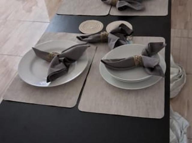 alugo suite para mulheres proximo ao porto da barra