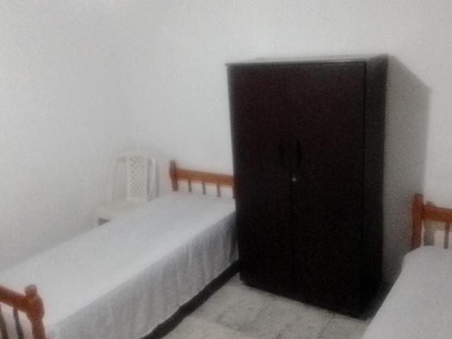 Alugoquarto simples nao temos suites, banheiro compartilhado