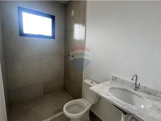 Alugue Casa Moderna: Conforto e Lazer em Louveira!