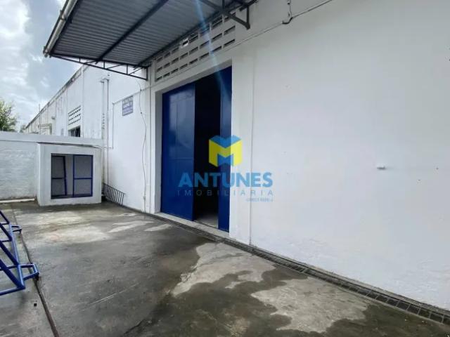 Alugue Galpão de 840m² na Imbiribeira. Ótima estrutura, próximo ao Metrô