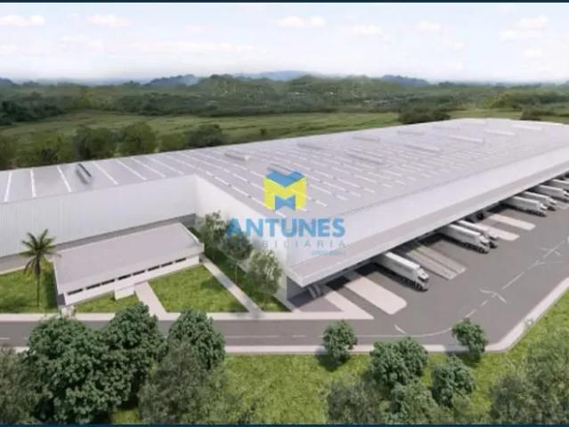 Alugue em Prazeres/Jaboatão galpão Condomínio Logistico 7230m² com docas