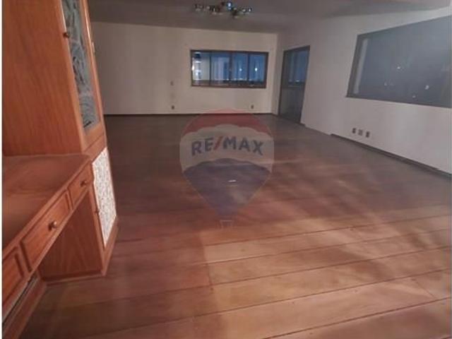 Alugue Já: Apto 260m² na Alto da Lapa – Imperdível!