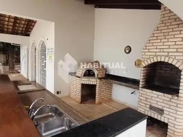 Aluguel casa umuarama