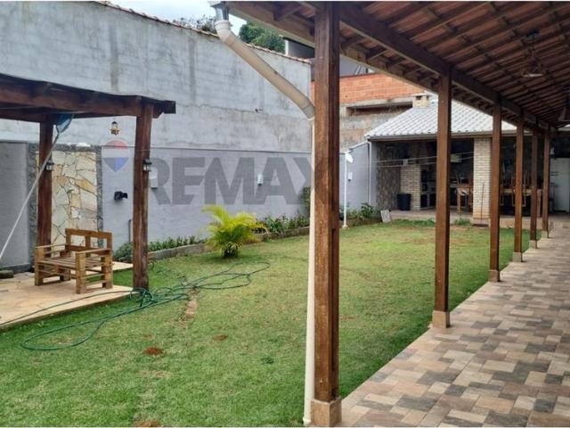 Aluguel Chácara Moderna Totalmente Mobiliada em Atibaia, SP: 510m²