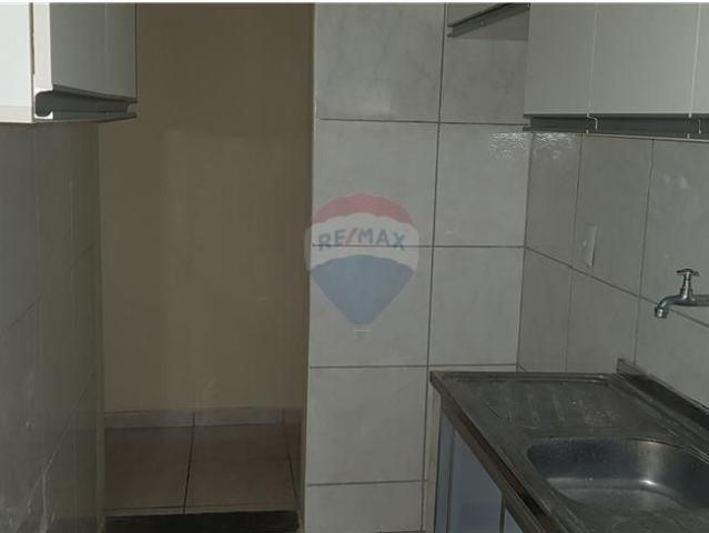 ALUGUEL de apartamento térreo de dois quartos com 43 m2 no Lins