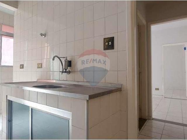 Aluguel de apartamento 1 dormitório com 59m² na Rua Conde de Sarzedas