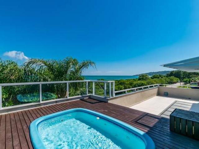 Aluguel de Casa com Piscina Próximo de Jurere ACO0002
