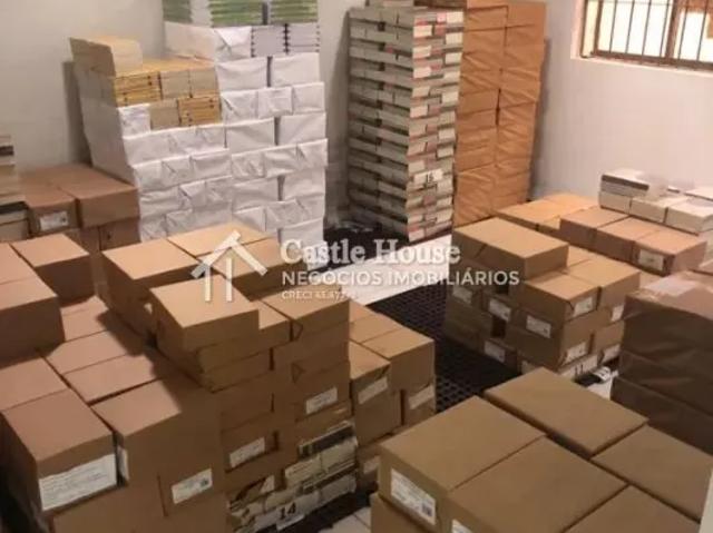 Aluguel de Casa Comercial na Vila Dom Pedro I, São Paulo 396 m² com 6 Banheiros e 4 Vagas!