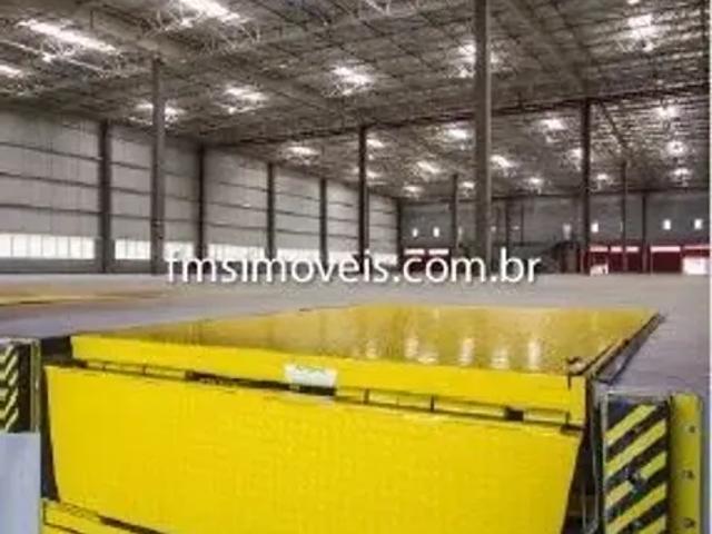 Aluguel de Galpão Industrial de Alto Padrão em Embu das Artes SP: 5 salas, 4 banheiros, 12 vagas de