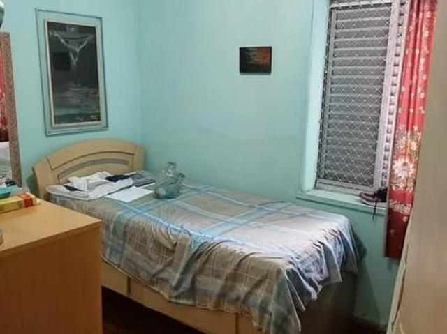 Aluguel de quarto em apartemento de casal de idosos