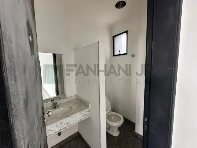 Aluguel de Sala Comercial de Alto Padrão na Vila Olímpia, São Paulo SP: 4 Salas, 5 Banheiros, 2 Vaga