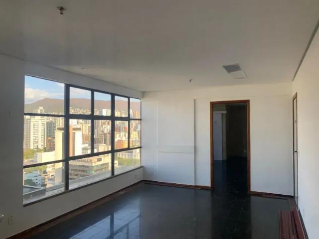 Aluguel de Sala Comercial em Belo Horizonte Santa Efigênia: 2 Salas, 2 Banheiros, 74,48m² de Área