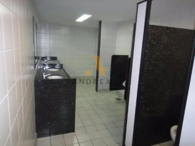 Aluguel de Sala Comercial, 629 m², por R$ 20 mil em Centro