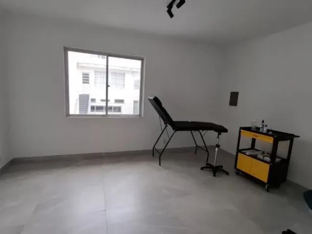 Aluguel Loja e sobreloja comercial Rebouças Curitiba/PR