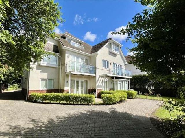 Alum Chine, Sandbourne Road, Bournemouth, 3 Bedroom Penthouse