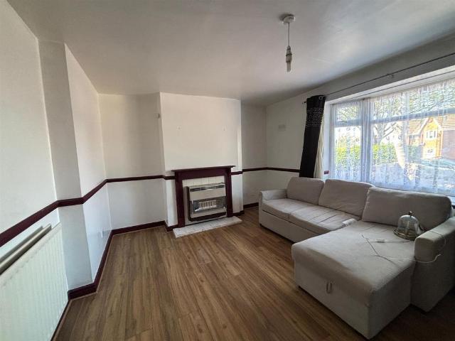 Alumwell Road, Pleck Walsall 3 bed house to rent £1,075 pcm £248 pw