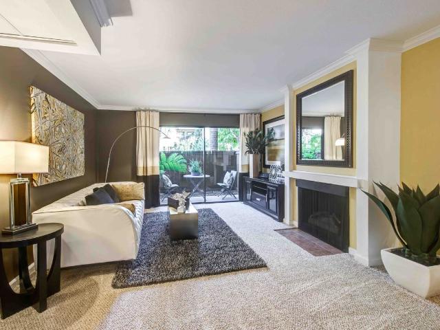 Alura Studio Apartment for Rent at 6333 Canoga Ave, Los Angeles, CA 91367 Woodland Hills Warner Center