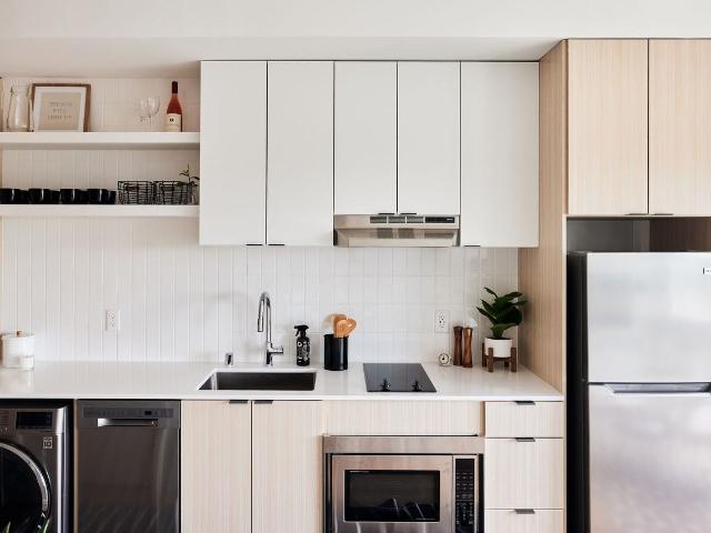 Alvera Apartments Studio Apartment for Rent at 337 7th St W, St. Paul, MN 55102 West Seventh